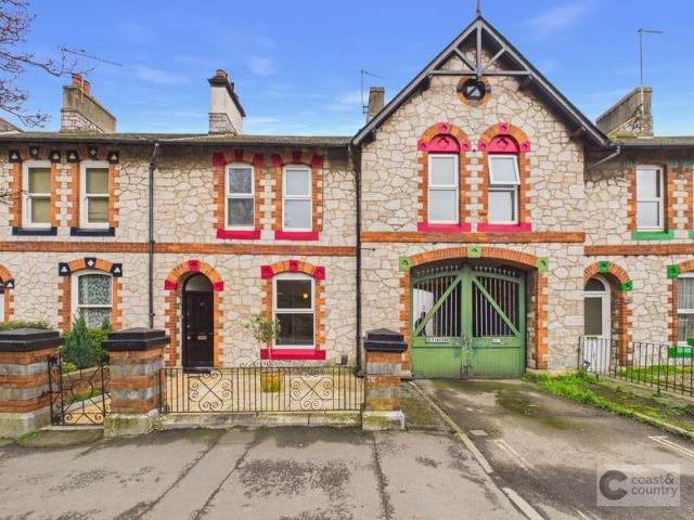 4 Bedroom Terraced House