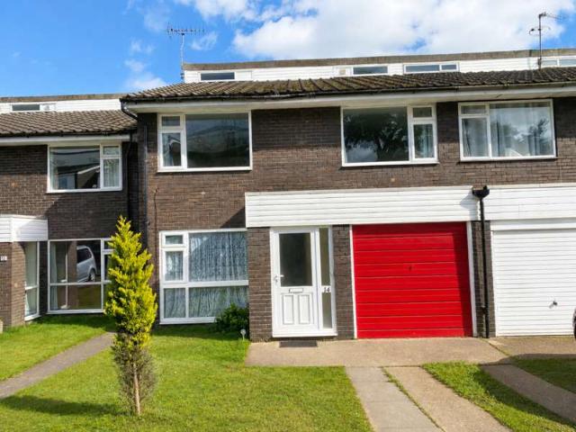 4 Bedroom Terraced House