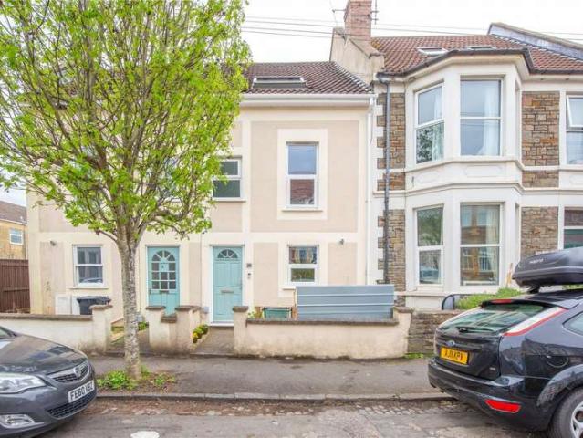 4 Bedroom Terraced House