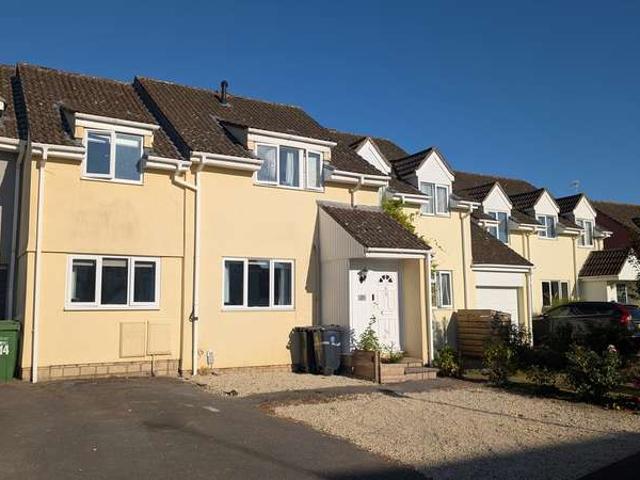 4 Bedroom Terraced House