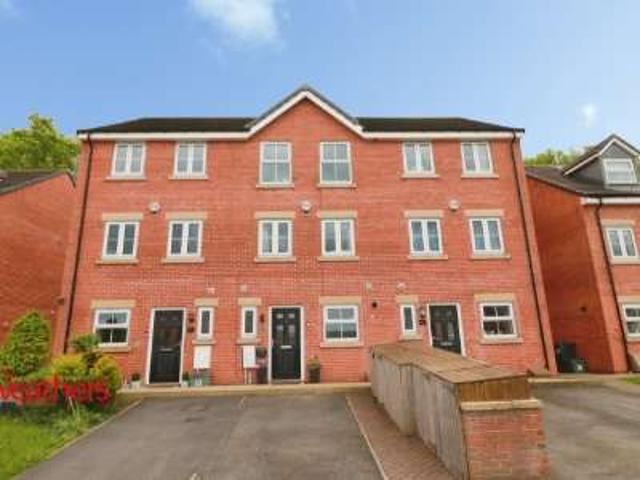 4 Bedroom Terraced House