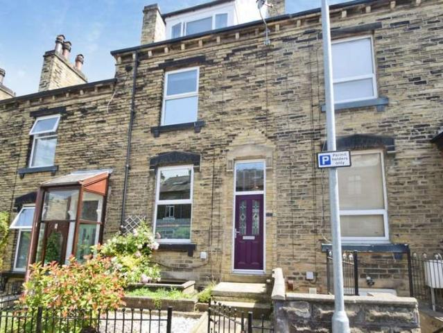 4 Bedroom Terraced House
