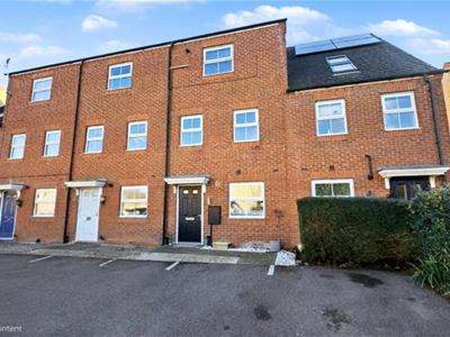 4 Bedroom Terraced House
