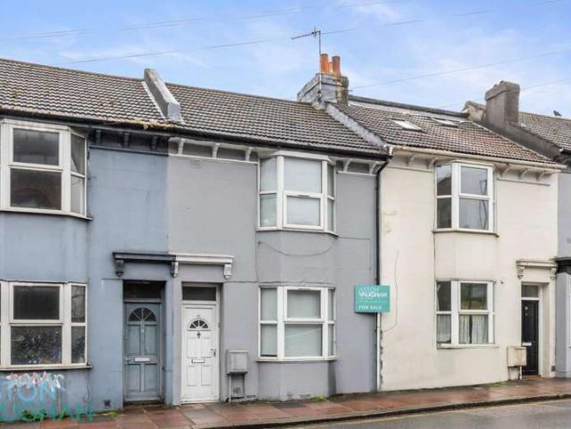 4 Bedroom Terraced House