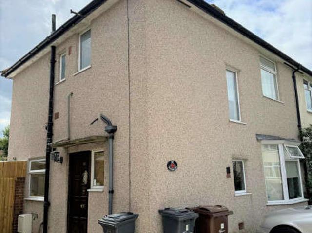 4 Bedroom Terraced House