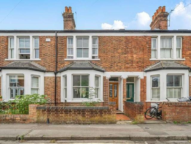 4 Bedroom Terraced House