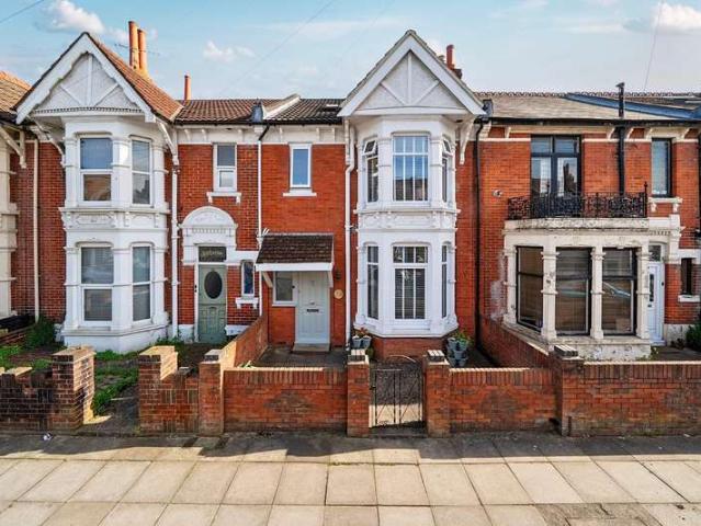4 Bedroom Terraced House