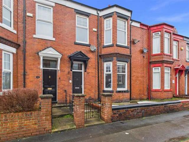 4 Bedroom Terraced House