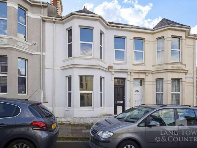 4 Bedroom Terraced House