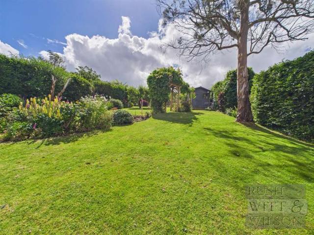 4 Bedroom Terraced House