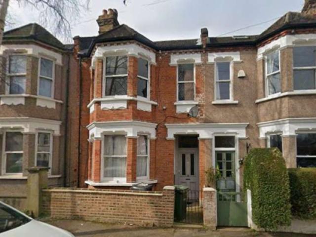 4 Bedroom Terraced House
