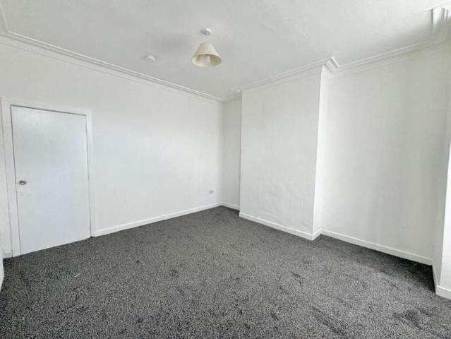 4 Bedroom Terraced House