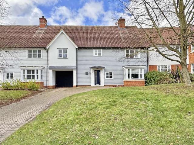 4 Bedroom Terraced House