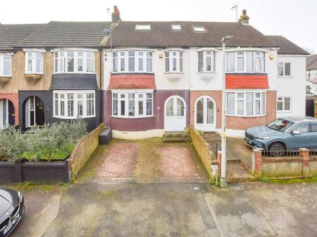 4 Bedroom Terraced House