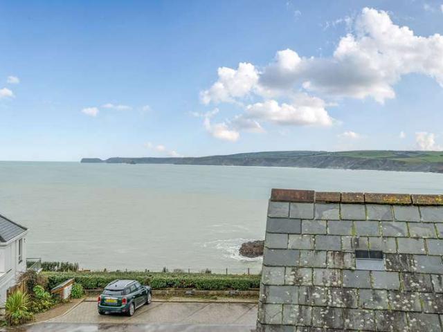 4 Bedroom Terraced House