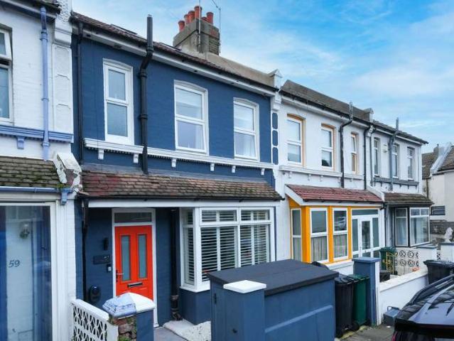 4 Bedroom Terraced House