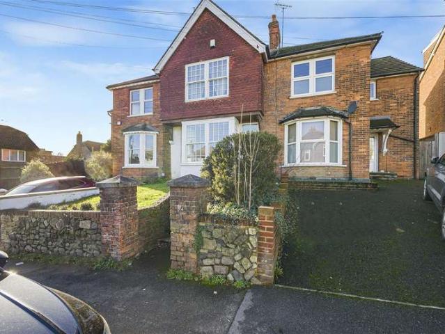 4 Bedroom Terraced House