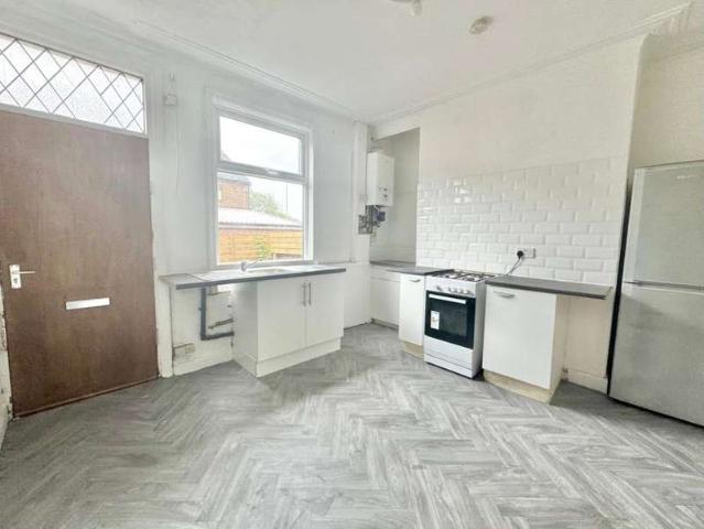 4 Bedroom Terraced House