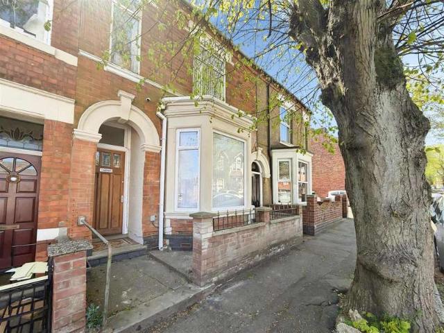 4 Bedroom Terraced House