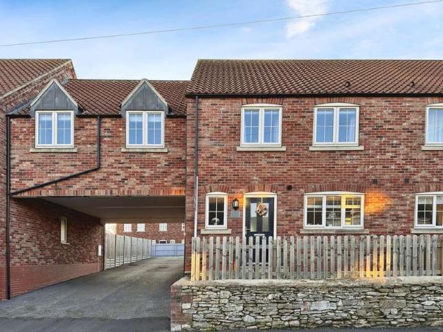 4 Bedroom Terraced House
