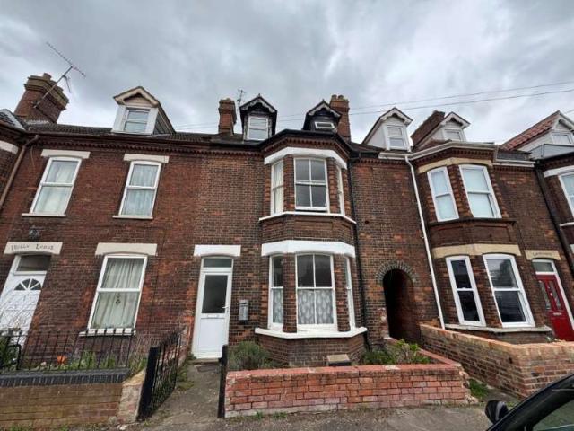 4 Bedroom Terraced House