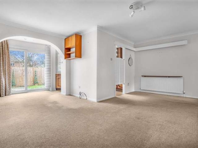 4 Bedroom Terraced House