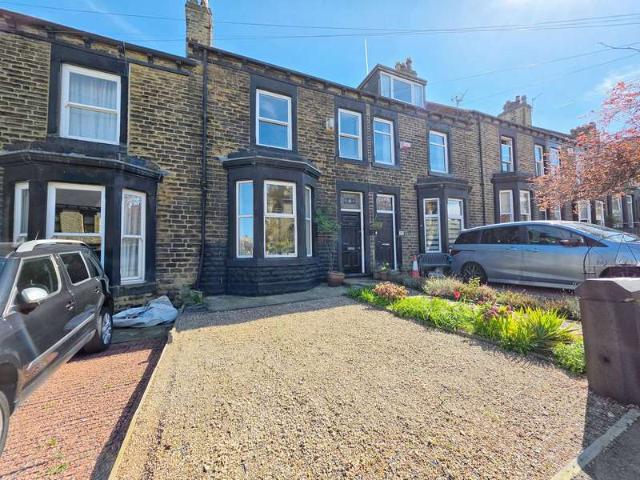 4 Bedroom Terraced House