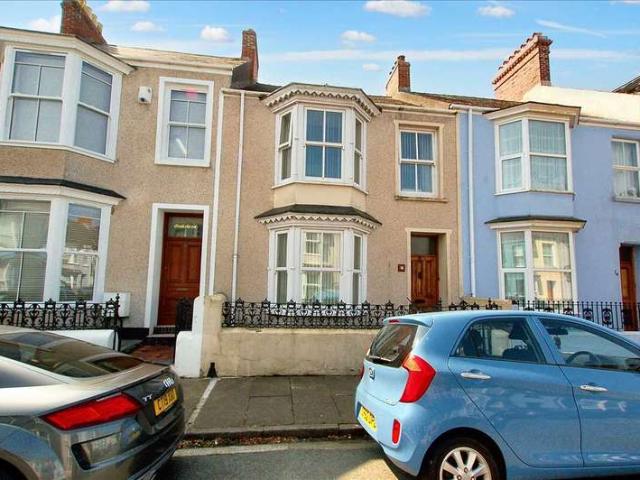 4 Bedroom Terraced House