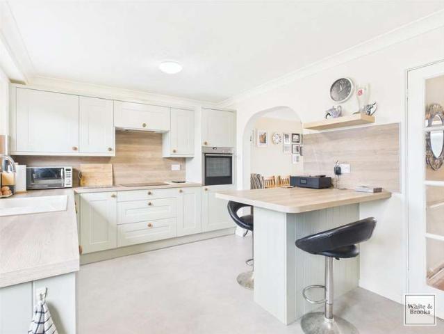 4 Bedroom Terraced House