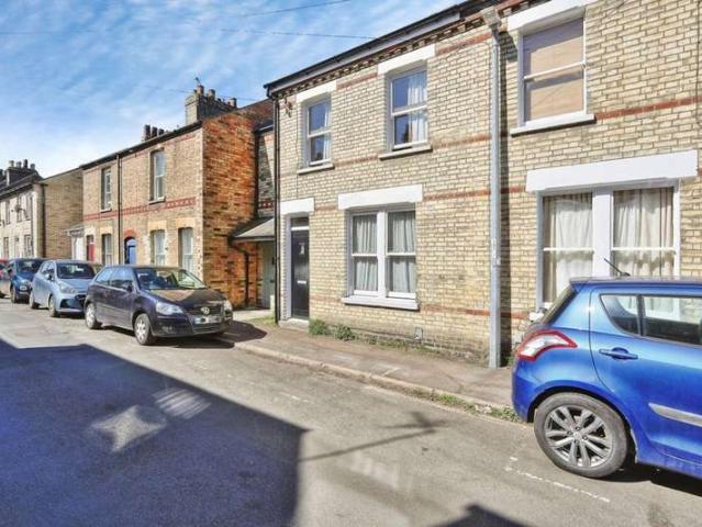 4 Bedroom Terraced House