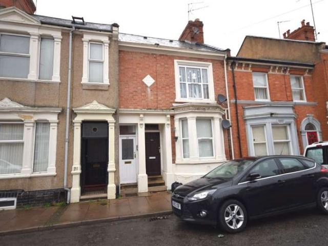 4 Bedroom Terraced House