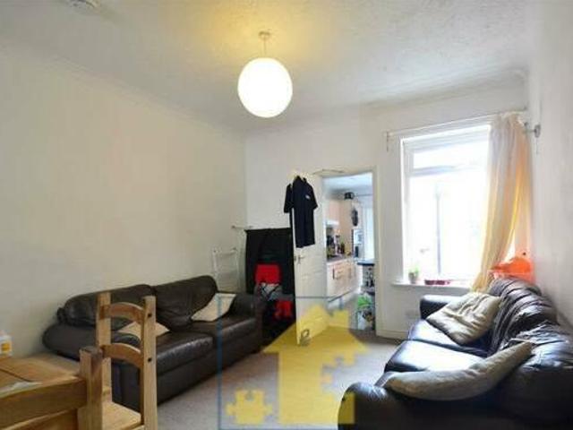 4 bedroom terraced house for rent in 2023 2024 ACADEMIC YEAR Delightful 4 Double Bedroom Student Hou