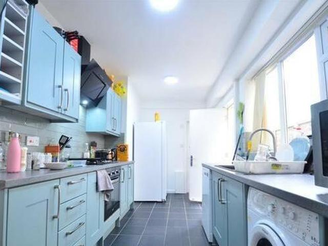 4 bedroom terraced house for rent in 2023 2024 ACADEMIC YEAR Fantastic 4 Double Bedroom 2 Bathrooms
