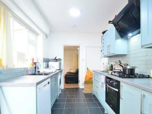 4 bedroom terraced house for rent in 2023 2024 ACADEMIC YEAR Fantastic 4 Double Bedroom 2 Bathrooms