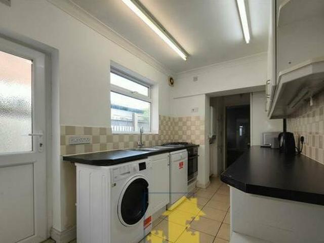 4 bedroom terraced house for rent in 2023 2024 ACADEMIC YEAR Lovely 4 Double Bedroom House Warwards