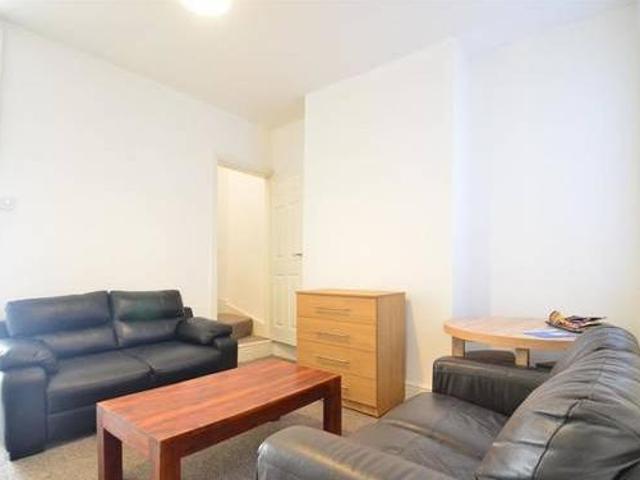 4 bedroom terraced house for rent in 2023 2024 ACADEMIC YEAR Wellproportioned 4 double bedroom stud