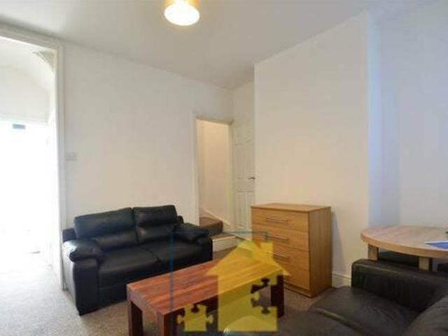 4 bedroom terraced house for rent in 2023 2024 ACADEMIC YEAR Wellproportioned 4 double bedroom stud