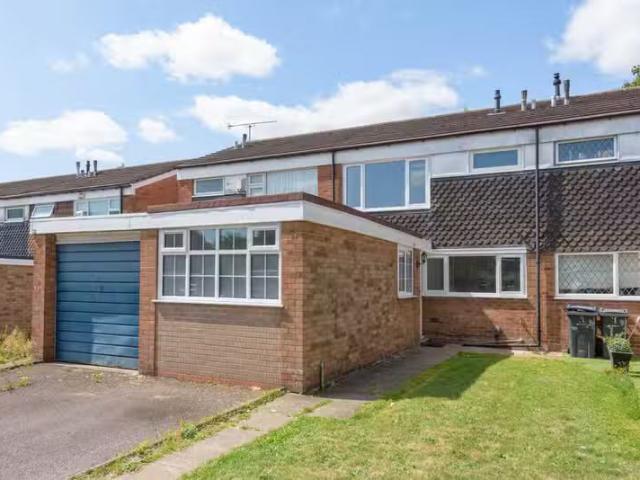 4 bedroom terraced house for rent in 24 Westland Close, B23 6L.