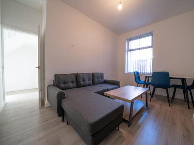 4 bedroom terraced house for rent in 27 Wingate Road, Aigburth, Merseyside, Liverpool, L17 0AY, L17