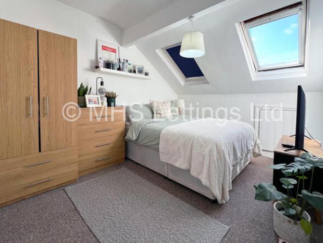4 bedroom terraced house for rent in 41 Headingley Avenue, Leeds, LS6 3ER, LS6