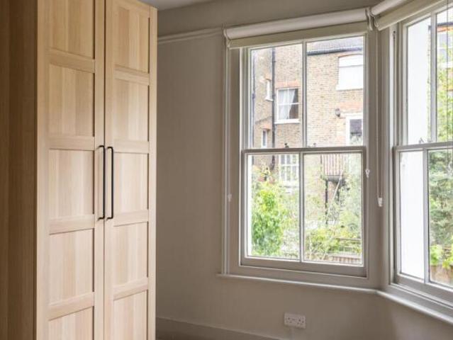 4 bedroom terraced house for rent in Cotesbach Road, London, E5