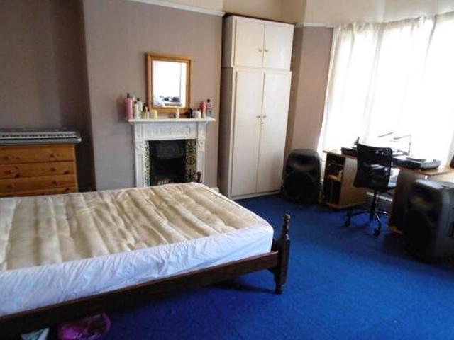 4 Bedroom Terraced House For Rent In Coventry, West Midlands