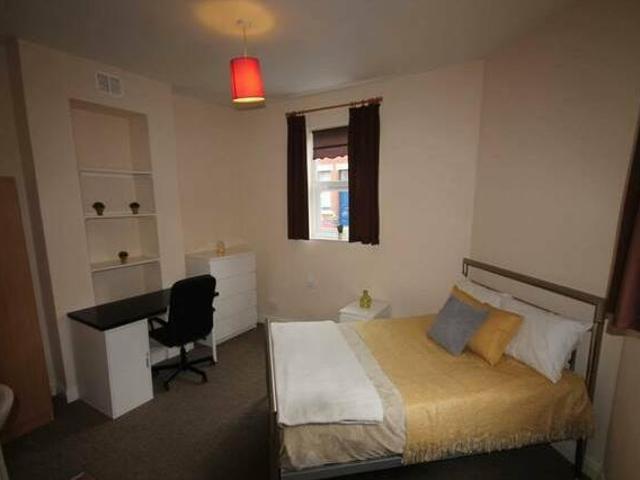 4 bedroom terraced house for rent in Cowley Street Derby DE1