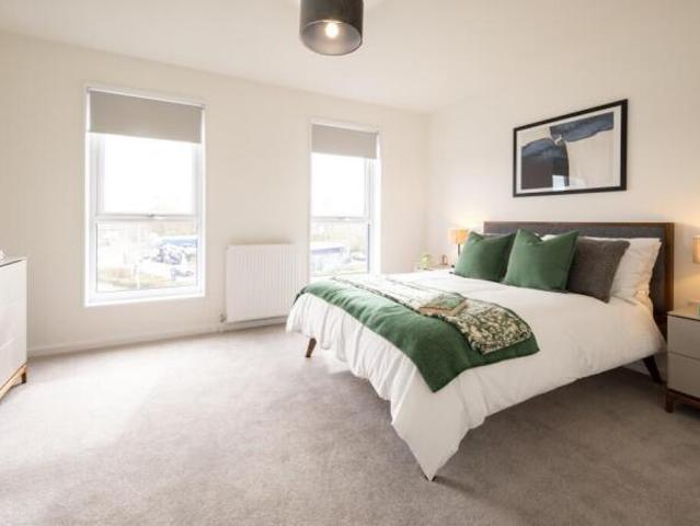 4 bedroom terraced house for rent in Congreve Close, Gillingham, Kent, ME4