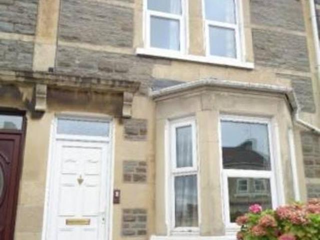4 bedroom terraced house for rent in Coronation Avenue BA2