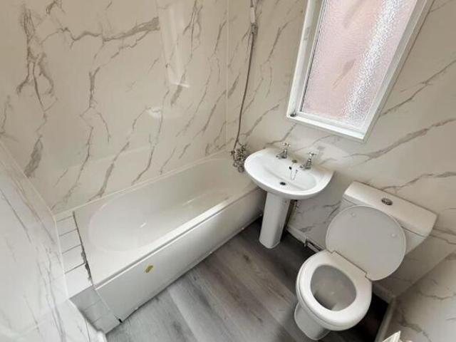 4 bedroom terraced house for rent in Caythorpe Street, Manchester, M14