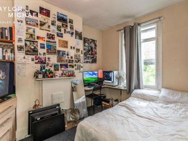 4 bedroom terraced house for rent in Caledonian Road, Brighton, BN2