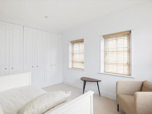 4 bedroom terraced house for rent in Callcott Street, Kensington, London, W8