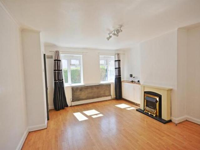 4 bedroom terraced house for rent in Cambria Crescent, Abington, NN3