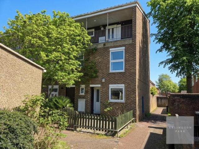 4 bedroom terraced house for rent in Canterbury Place, Norwich, NR2